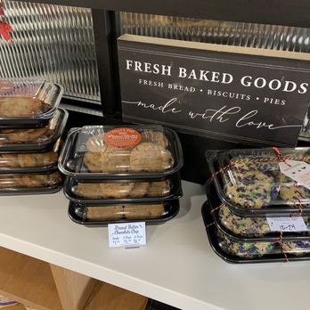 POLLY’S PIES RESTAURANT & BAKERY - Updated November 2024 - 484 Photos ...