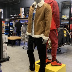 Best Foot Locker Near Me - July 2025: Find Nearby Foot Locker Reviews ...