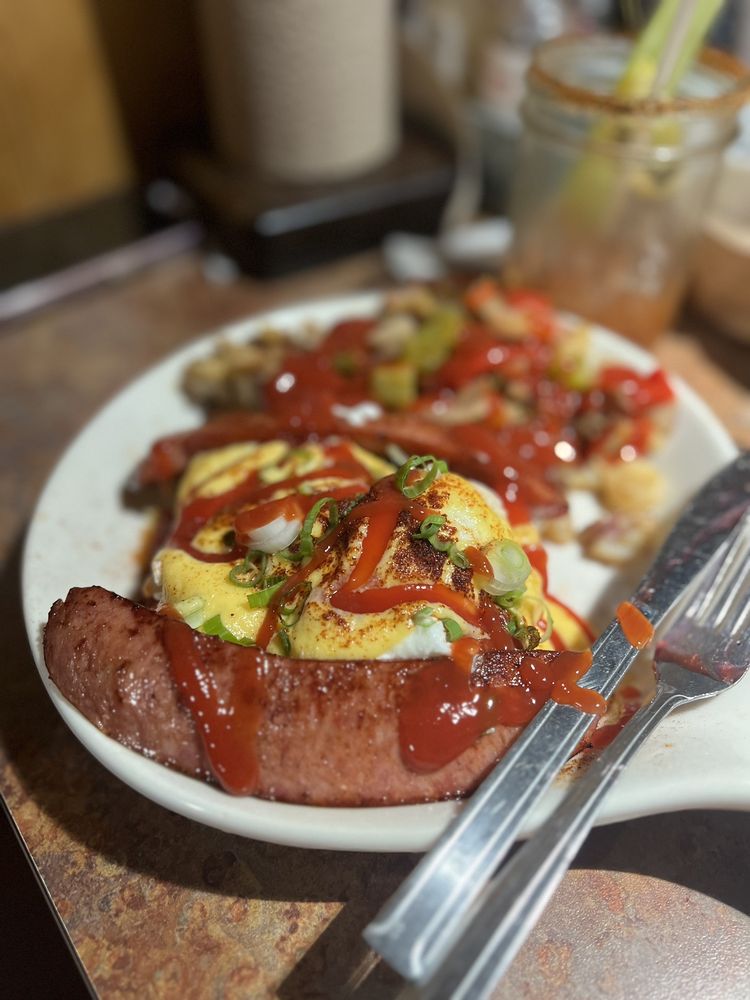 HUCKLEBERRY’S BREAKFAST AND LUNCH - 827 Photos & 528 Reviews - 2745 Elk ...