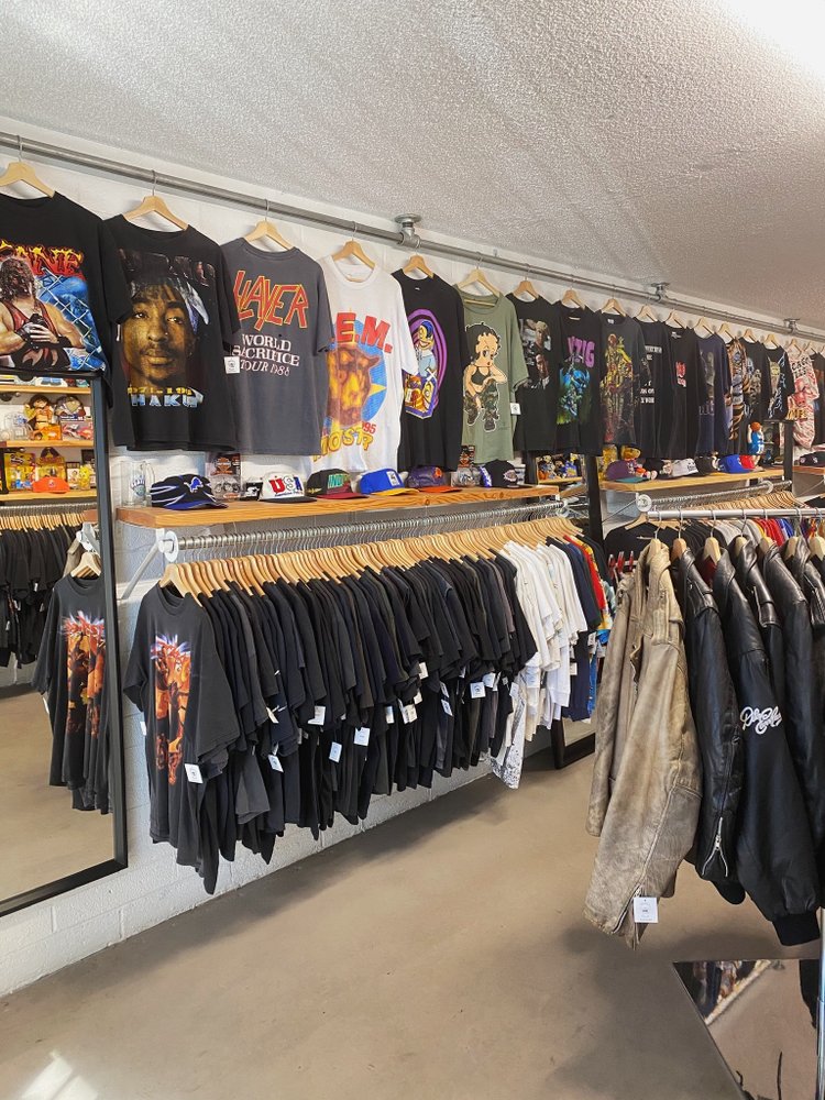 HEAVEN’S CLOSET - Updated August 2025 - 60 Photos & 18 Reviews - 4215 N ...