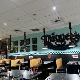 DIGGER’S DINER - BRENTWOOD - Updated December 2025 - 486 Photos & 713 ...