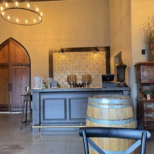 THE COMMONWEALTH PUB - Updated January 2025 - 30 SW Century Dr, Bend ...