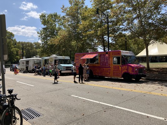 YINZER DOGS - Updated September 2025 - 1908 Penn Ave, Pittsburgh ...