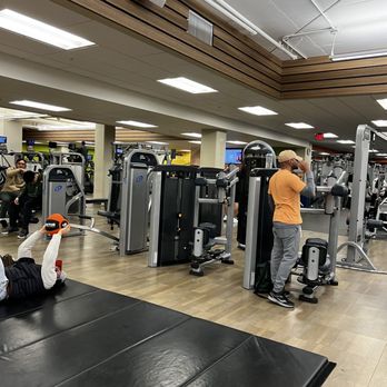 CITY SPORTS CLUB - Updated June 2024 - 113 Photos & 738 Reviews - 3100 ...