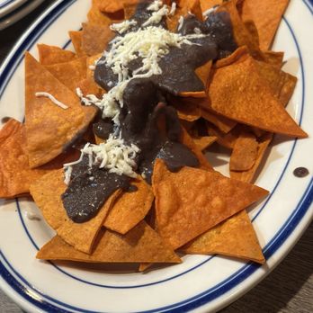 AXO - Updated December 2025 - 207 Photos & 102 Reviews - 4 N White ...