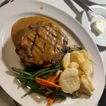 THE MONOCLE - Updated March 2025 - 201 Photos & 199 Reviews - 107 D St ...