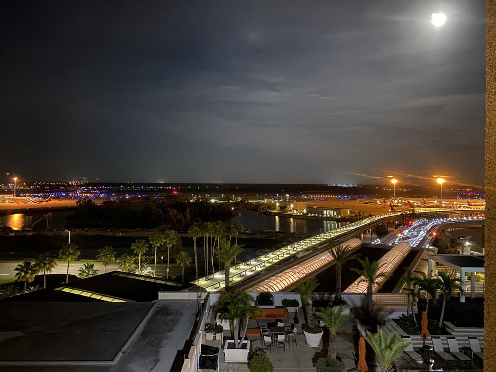 ORLANDO INTERNATIONAL AIRPORT - MCO - 3002 Photos & 2887 Reviews ...