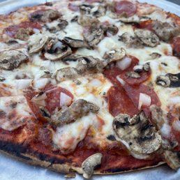 PIZZA GARDEN - Updated July 2025 - 42 Photos & 33 Reviews - 301 N 8th ...