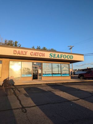 DAILY CATCH SEAFOOD - Updated May 2026 - 53 Photos & 65 Reviews - 9 ...