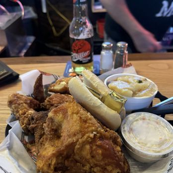 BRAT STOP - Updated November 2024 - 531 Photos & 580 Reviews - 12304 ...