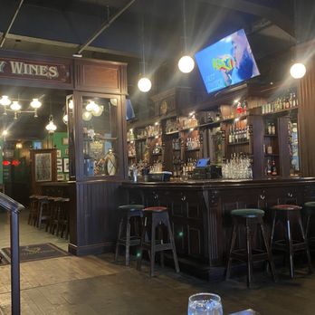 THE BANSHEE IRISH PUB - Updated July 2025 - 73 Photos & 63 Reviews ...