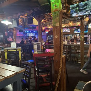 SCOREBOARD BAR & GRILL - Updated May 2024 - 228 Photos & 381 Reviews ...