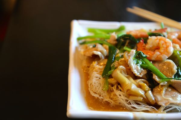 DINGDI MYANMAR RESTAURANT - Updated May 2026 - 51 Photos & 37 Reviews ...