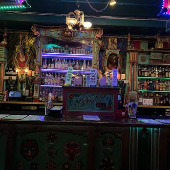 UNICORN - Updated July 2025 - 1417 Photos & 1277 Reviews - 1118 E Pike ...