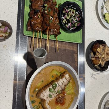 TAMBAYAN FILIPINO FOOD - Updated April 2025 - 254 Photos & 114 Reviews ...