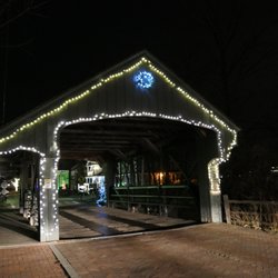 LONG GROVE COVERED BRIDGE - Robert Parker Coffin Rd, Long Grove ...