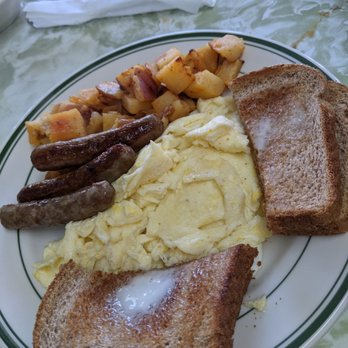 QUAKER DINER - 131 Photos & 147 Reviews - 319 Park Rd, West Hartford ...