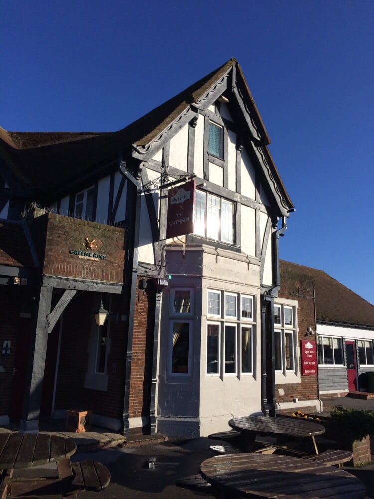 WATERSIDE INN - Ferry Road, Shoreham By Sea, West Sussex, United ...