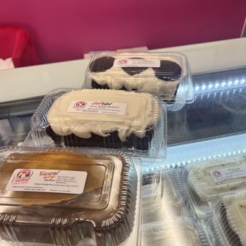 POOKIE CRACK CAKES - Updated June 2024 - 109 Photos & 16 Reviews - 105 ...