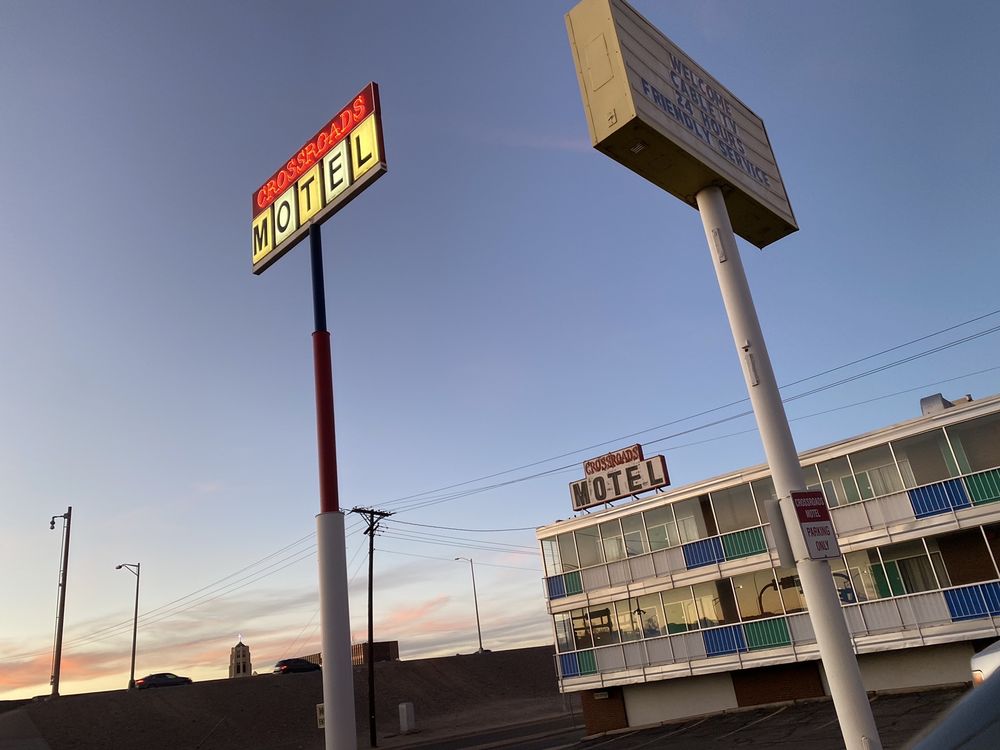 CROSSROADS MOTEL - Updated February 2026 - 10 Reviews - 1001 Central ...