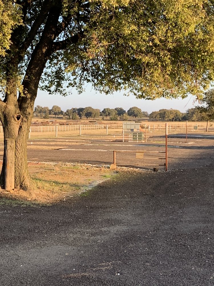 LAKE RAY ROBERTS RV PARK - Updated November 2025 - 15 Photos - 972 W ...