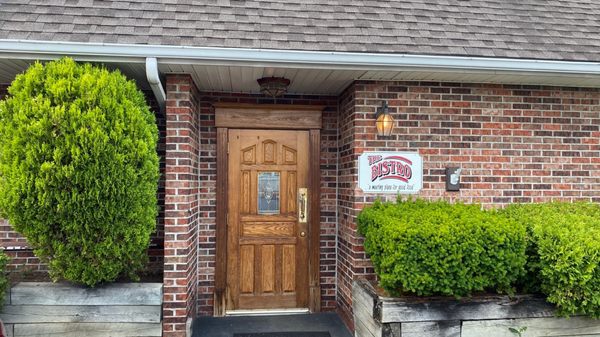 THE BISTRO - Updated July 2024 - 17 Photos & 20 Reviews - 203 Nees Ave ...