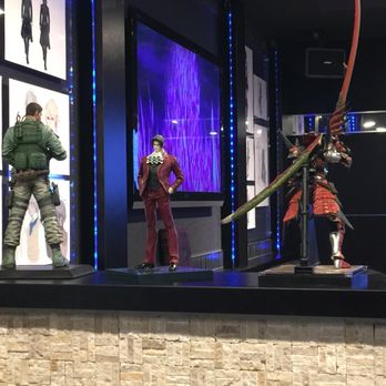 HUNTERS BAR [モンハン酒場] - 144 Photos & 19 Reviews - 歌舞伎町1-3-16, 新宿区, 東京都 ...