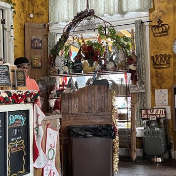 WHO DAT COFFEE CAFE with photos - Updated August 2024 - 613 Photos ...