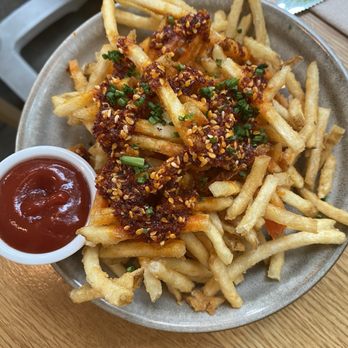 TWO HANDS - Updated July 2024 - 819 Photos & 430 Reviews - 1011 South ...