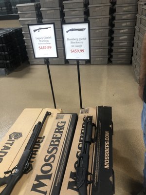 BUDS GUN SHOP & RANGE - 38 Photos & 75 Reviews - 2270 Two Rivers Blvd ...