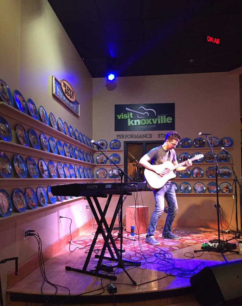 WDVX - Updated September 2025 - 66 Photos & 10 Reviews - 301 S Gay St ...