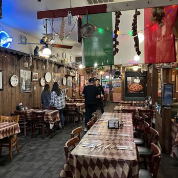 GUMBA’S ITALIAN RESTAURANT - Updated January 2025 - 559 Photos & 908 ...