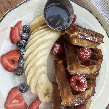 CROFT ALLEY BEVERLY HILLS - Updated October 2024 - 175 Photos & 164 ...