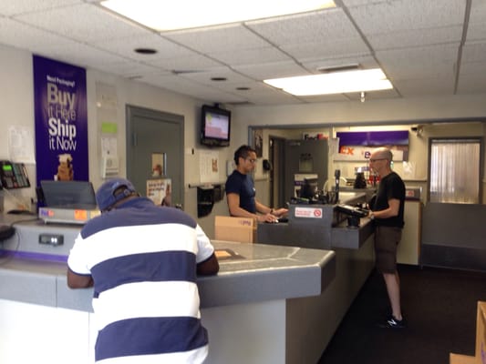 FEDEX SHIP CENTER - Updated December 2025 - 24 Reviews - 15601 W Dixie ...