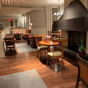 BROAD TABLE TAVERN - 87 Photos & 88 Reviews - 12 S Chester Rd ...