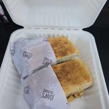 JOAN’S ON THIRD - Updated February 2025 - 2849 Photos & 2628 Reviews ...