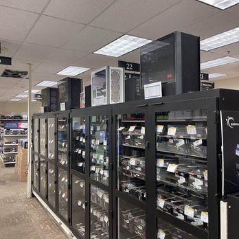 MICRO CENTER - Updated December 2024 - 95 Photos & 298 Reviews - 13929 ...