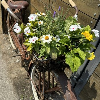 UBUNTU THE GREATEST NEIGHBORHOOD CAFÈ - Updated August 2024 - 1732 ...