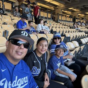 DODGER STADIUM - DUGOUT CLUB - Updated March 2025 - 579 Photos & 127 ...