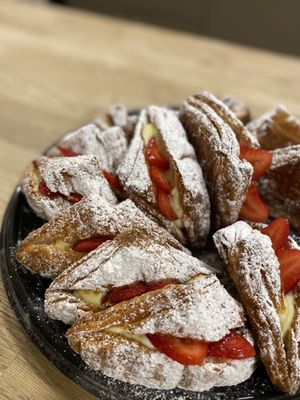 CREAM PAN - 1251 Photos & 542 Reviews - 15945 Harbor Blvd, Fountain ...