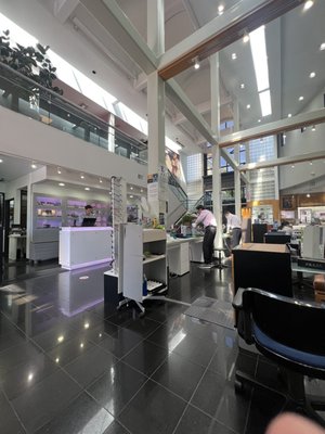 ITALEE OPTOMETRIC CENTER - Updated December 2025 - 21 Photos & 131 ...