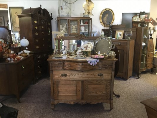 BITTERROOT ANTIQUE MALL - Updated January 2026 - 1593 N 1st St ...