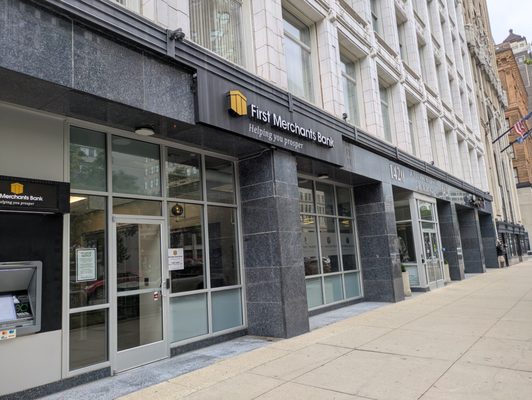 FIRST MERCHANTS BANK - Updated December 2025 - 7525 W McNichols Rd ...