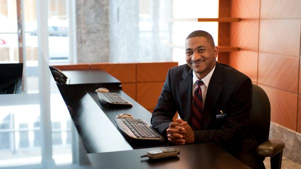 SUNSTATES SECURITY - Updated December 2025 - 31 Photos - 801 Corporate ...