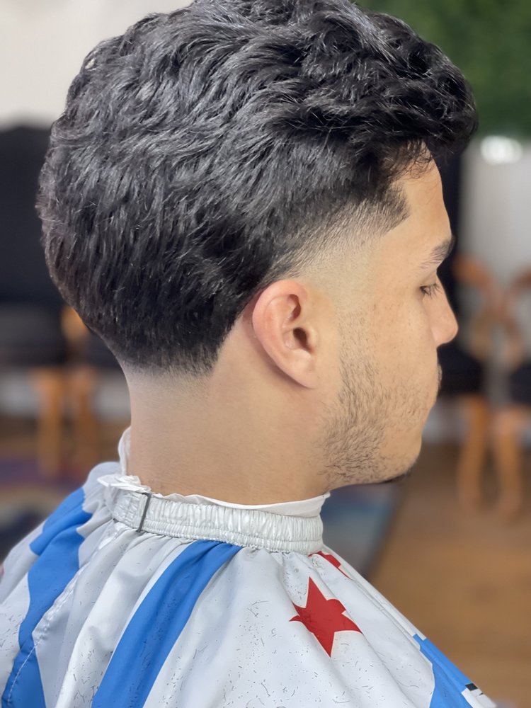 ORIGINAL CUT - Updated October 2025 - 49 Photos - 5007 W Addison St ...