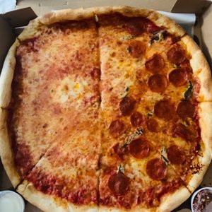 STADIUM PIZZA - 36 Photos & 100 Reviews - 321 Rte 440, Jersey City, New ...