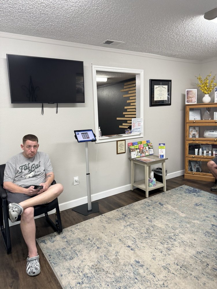 FAMILY CHIROPRACTIC CENTER FOR WELLNESS - Updated October 2025 - 2220 ...