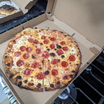 DOWNCITY PIZZA & SANDWICHES PROVIDENCE - Updated June 2025 - 40 Photos ...