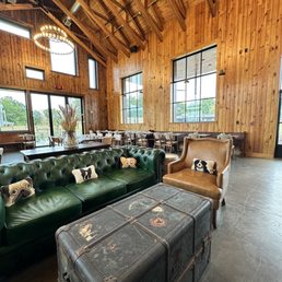 SOUTHERN TAIL BREWING - Updated July 2025 - 97 Photos & 52 Reviews ...