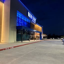 MAIN EVENT HUMBLE - Updated October 2025 - 172 Photos & 158 Reviews ...